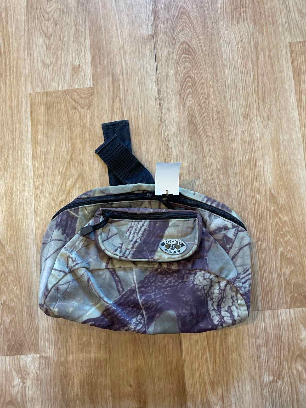 Mad Dog Fanny Pack – Janky Gear